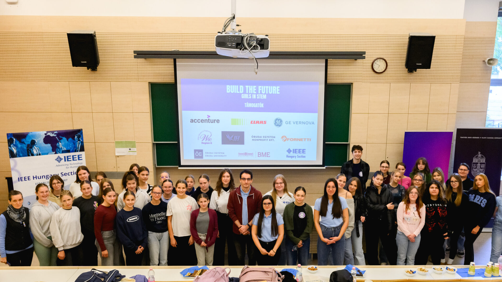 „Build the Future – Girls in STEM”